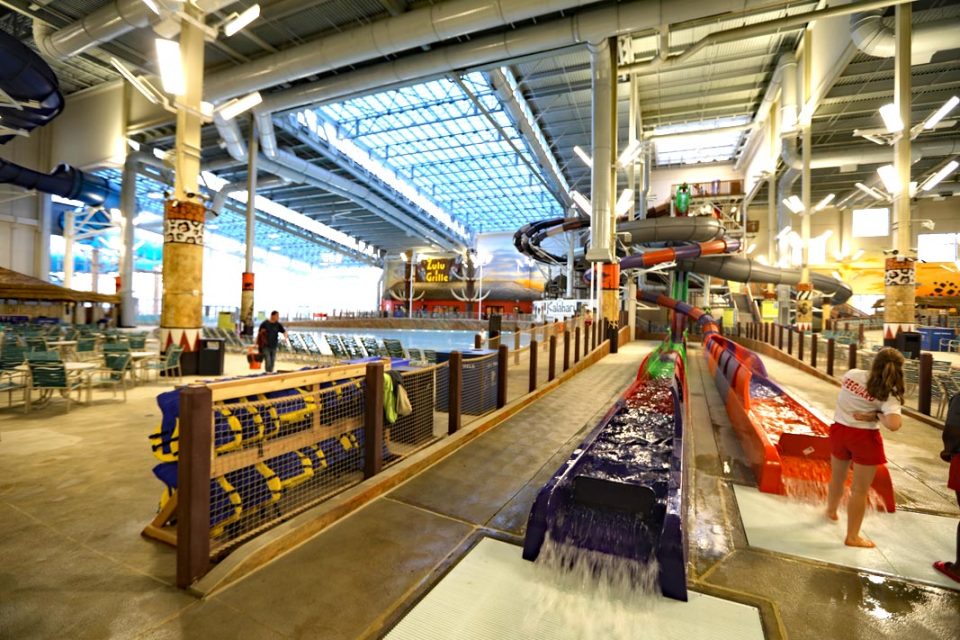 Kalahari Resorts Indoor Water Park | Retractable Skylight