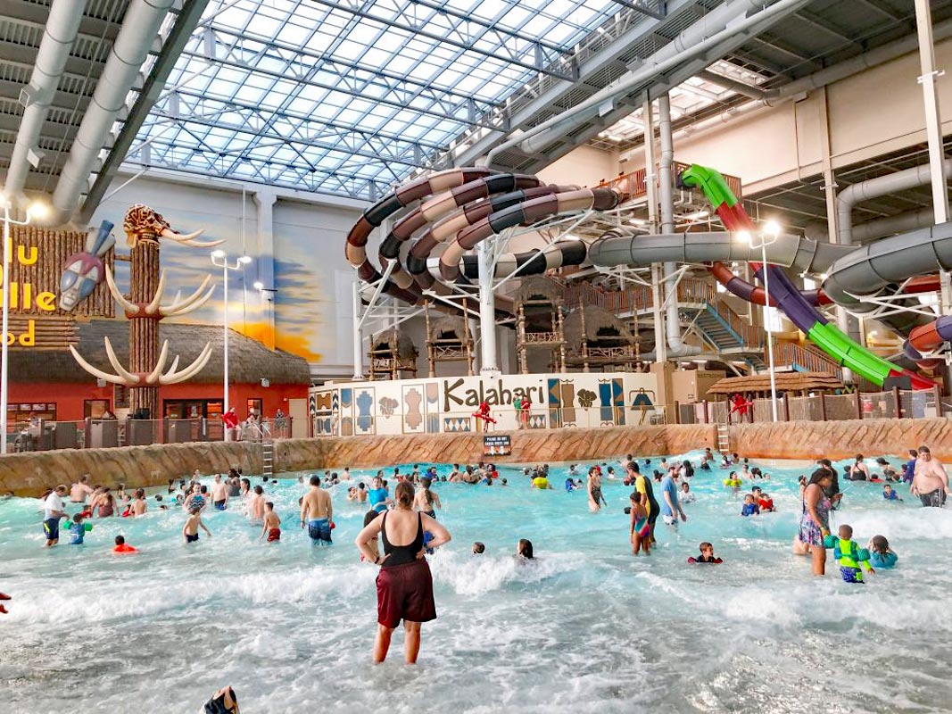 Kalahari Resorts Indoor Water Park | Retractable Skylight